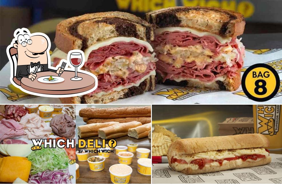 Which Wich Superior Sandwiches, Даллас - Меню, цены и отзывы о ресторане
