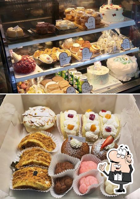 Anna's Bakery 安娜的甜品柜, Виннипег - Меню, цены и отзывы о ресторане