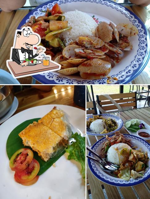 Yindee Place ยินดีเพลส กรุงเทพกรีฑาตัดใหม่, Бангкок - Меню, цены и ...