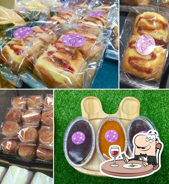 แซงจัง เบเกอรี่ sang jan bakery ตลาดชุมพล, Самут Сахон - Меню, цены и ...